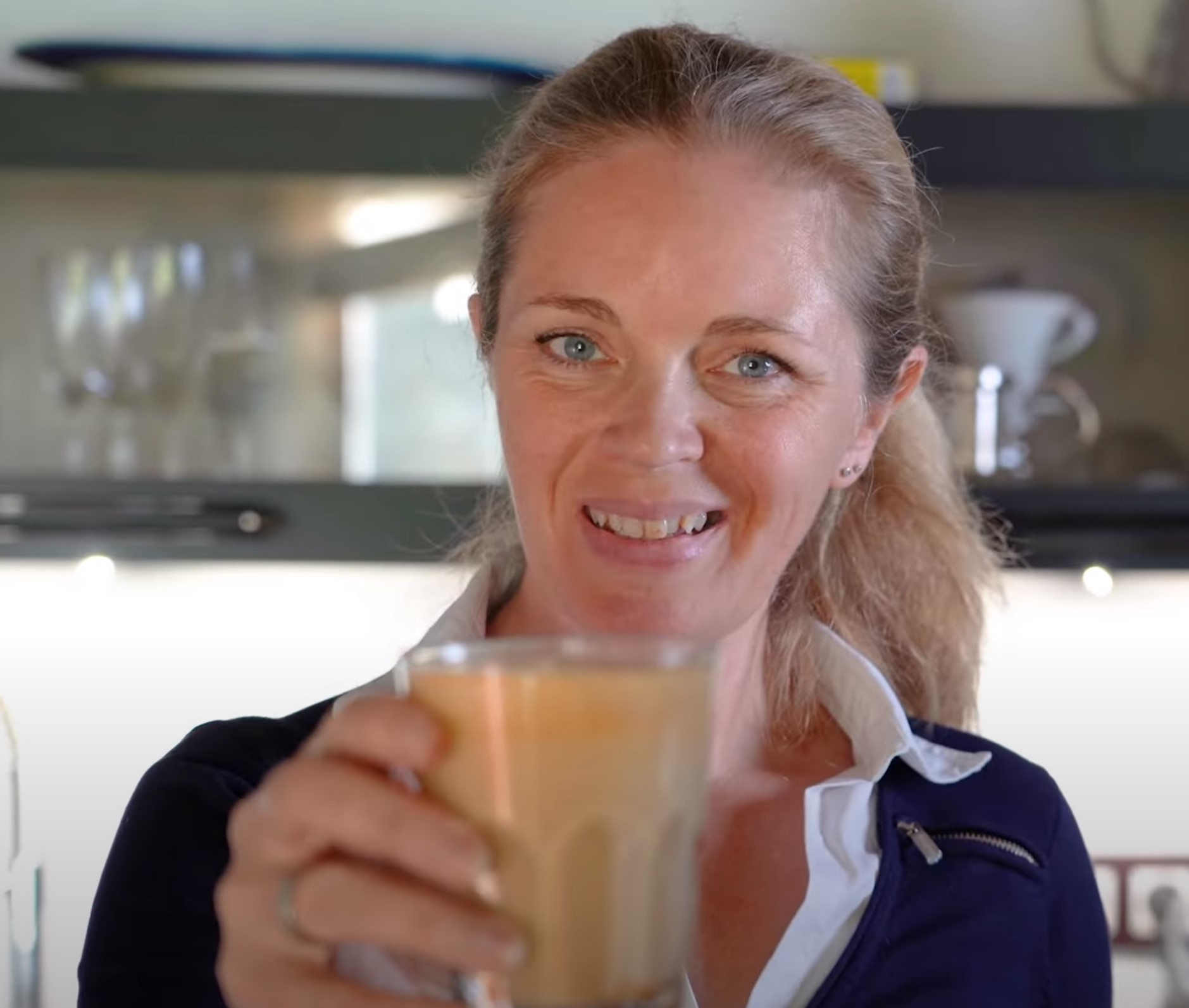 About Us - CoffeeHolli.com