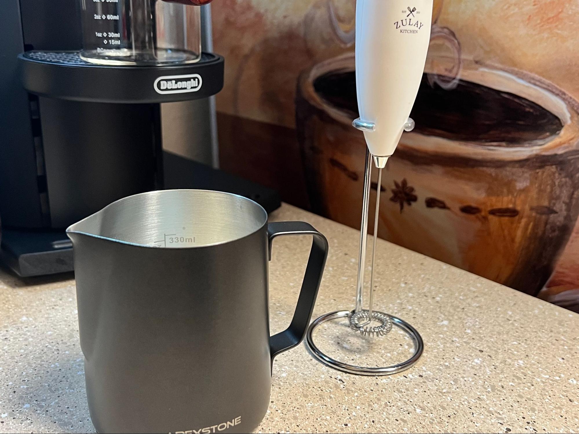 Creating the Perfect Latte with a Nespresso - CoffeeHolli.com
