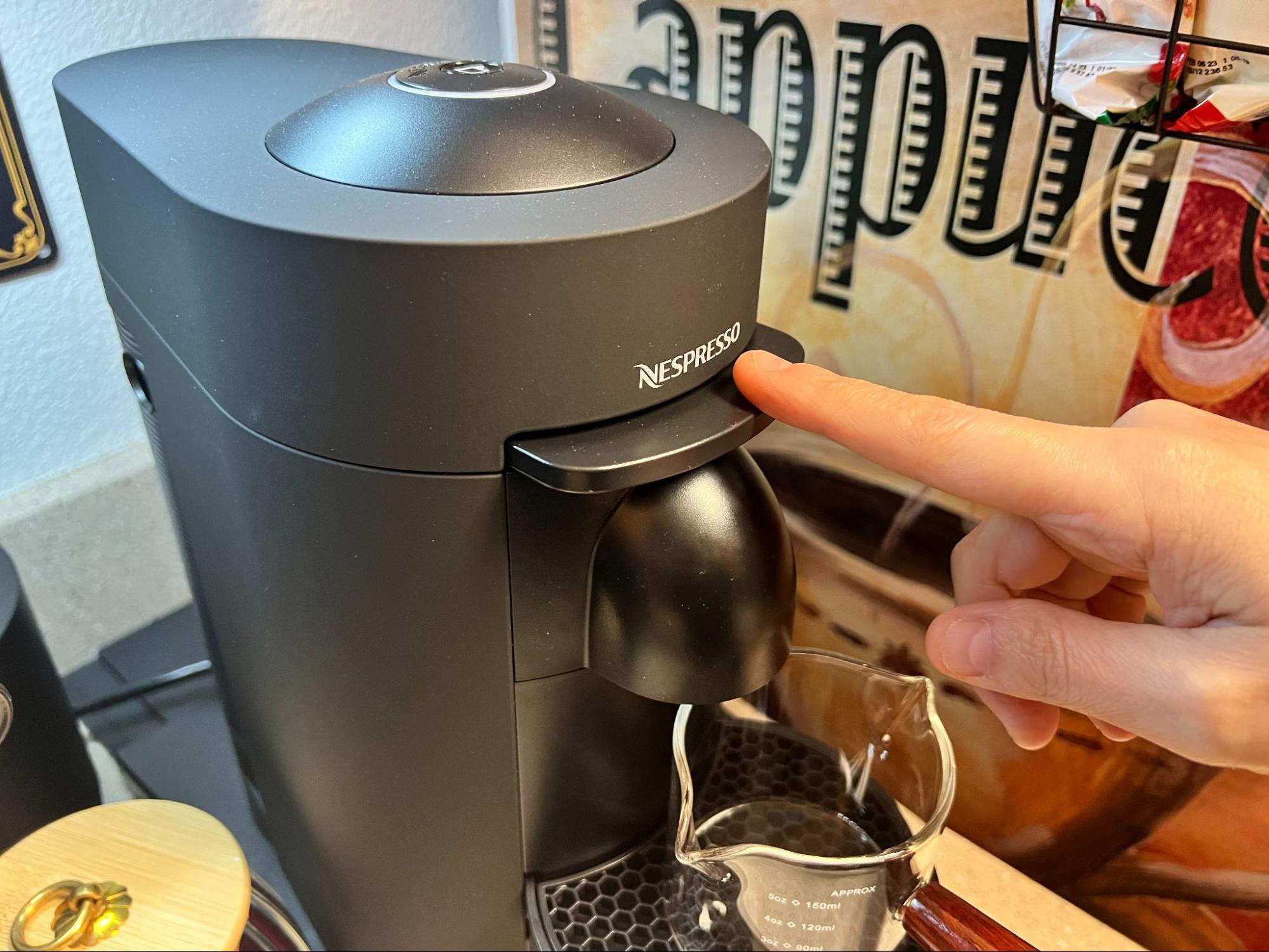 Creating the Perfect Latte with a Nespresso - CoffeeHolli.com
