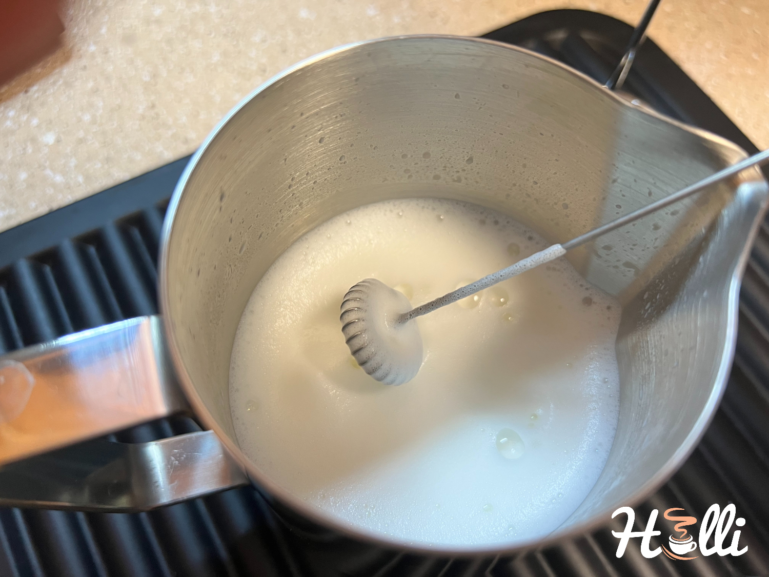 Caramel Macchiato with Nespresso [VIDEO] - CoffeeHolli.com